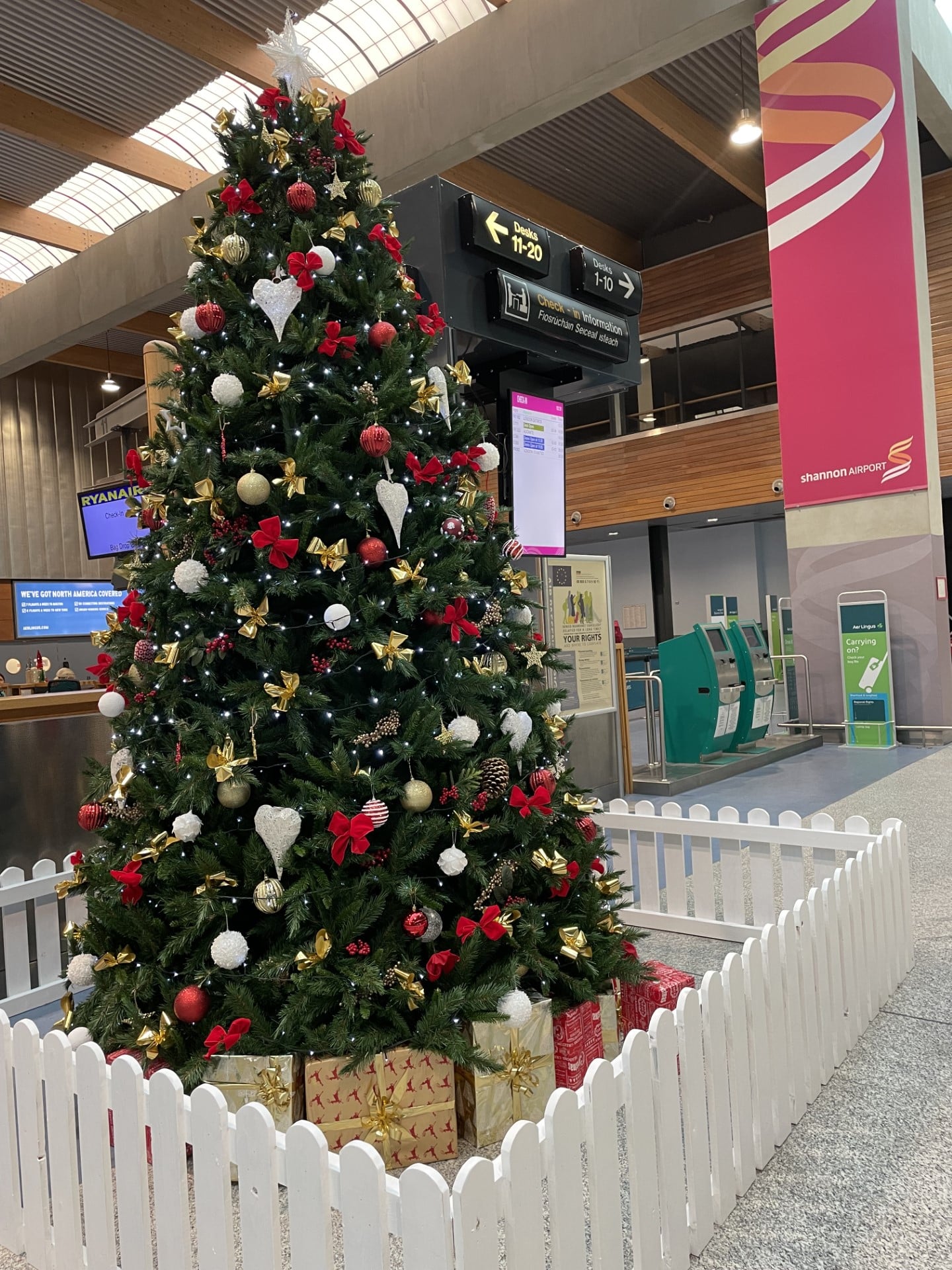 Shannon Airport Spreads the Festive Cheer | ittn.ie