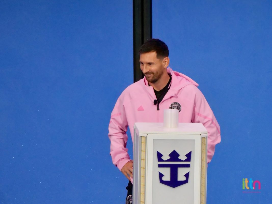 Lionel Messi, Mario Lopez & Red Hot Chilli Pipers Help Name Icon of the ...