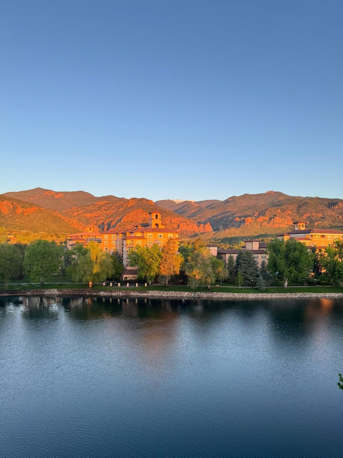 ITTN’s Julia Labedz Reports from the Denver Fam for Consumer and Media ...