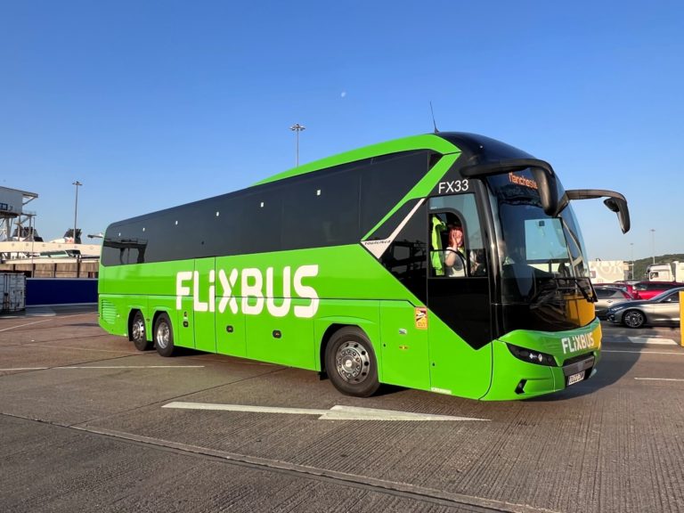 FlixBus Service Expands Into Ireland, with Expressway Partnership | ittn.ie