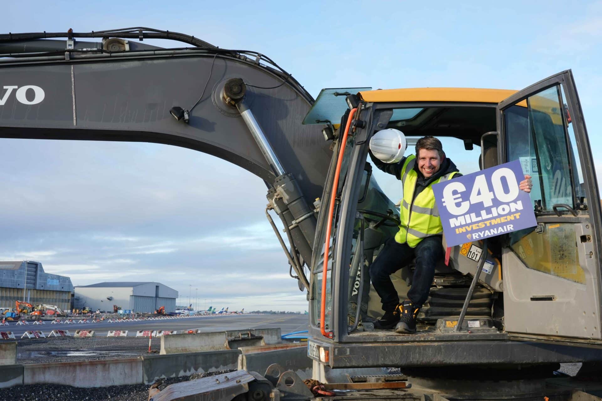 Ryanair Begins Construction of €40m Environmentally-Friendly Aircraft ...